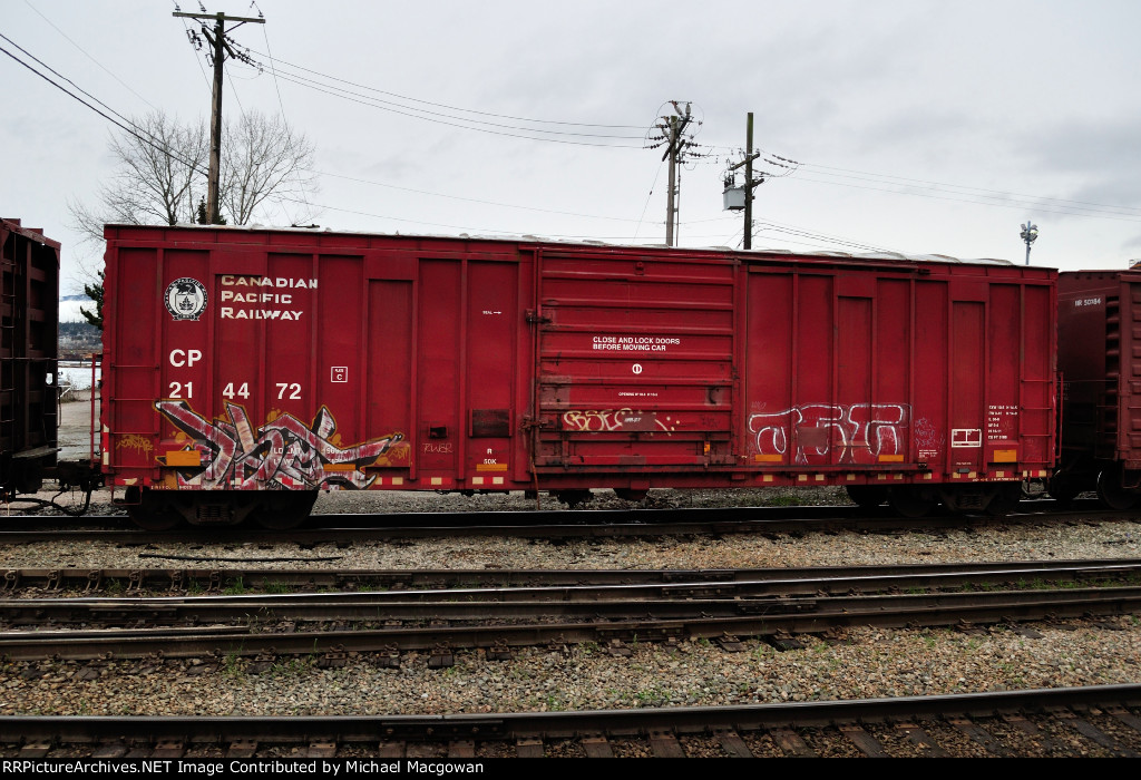 CP 214472 50-6 ft Single Door Boxcar (side A)